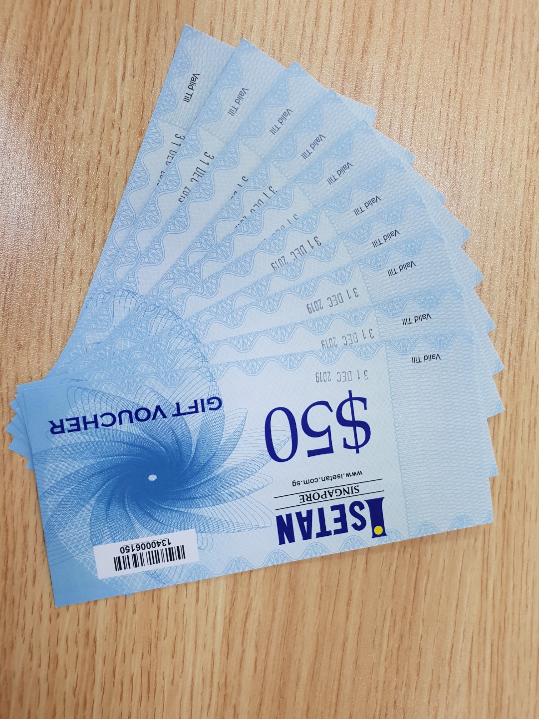 Isetan Voucher, Tickets & Vouchers, Vouchers on Carousell