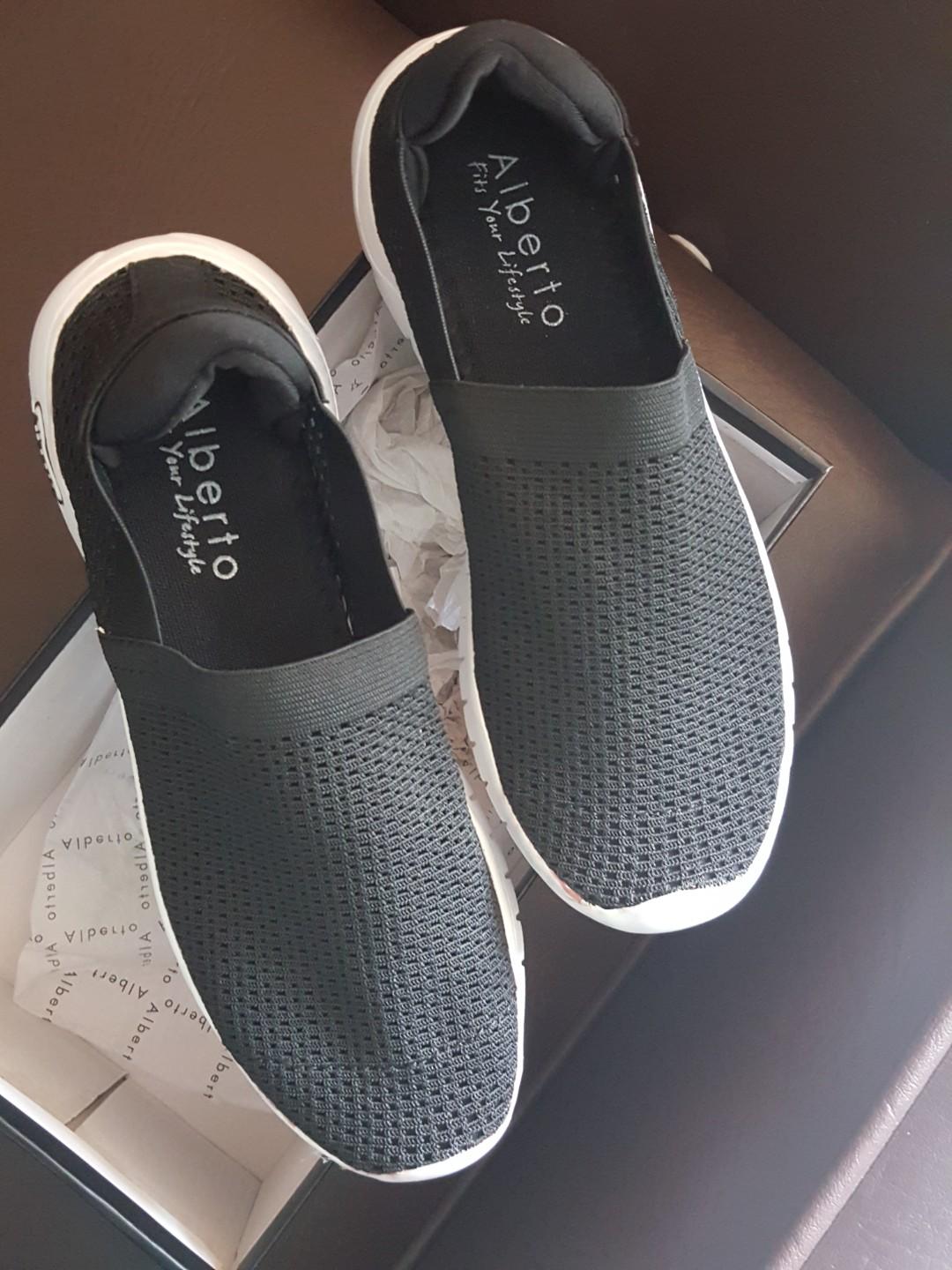 Lightweight Alberto Shoes, Women's Fashion, Footwear, Sneakers on Carousell