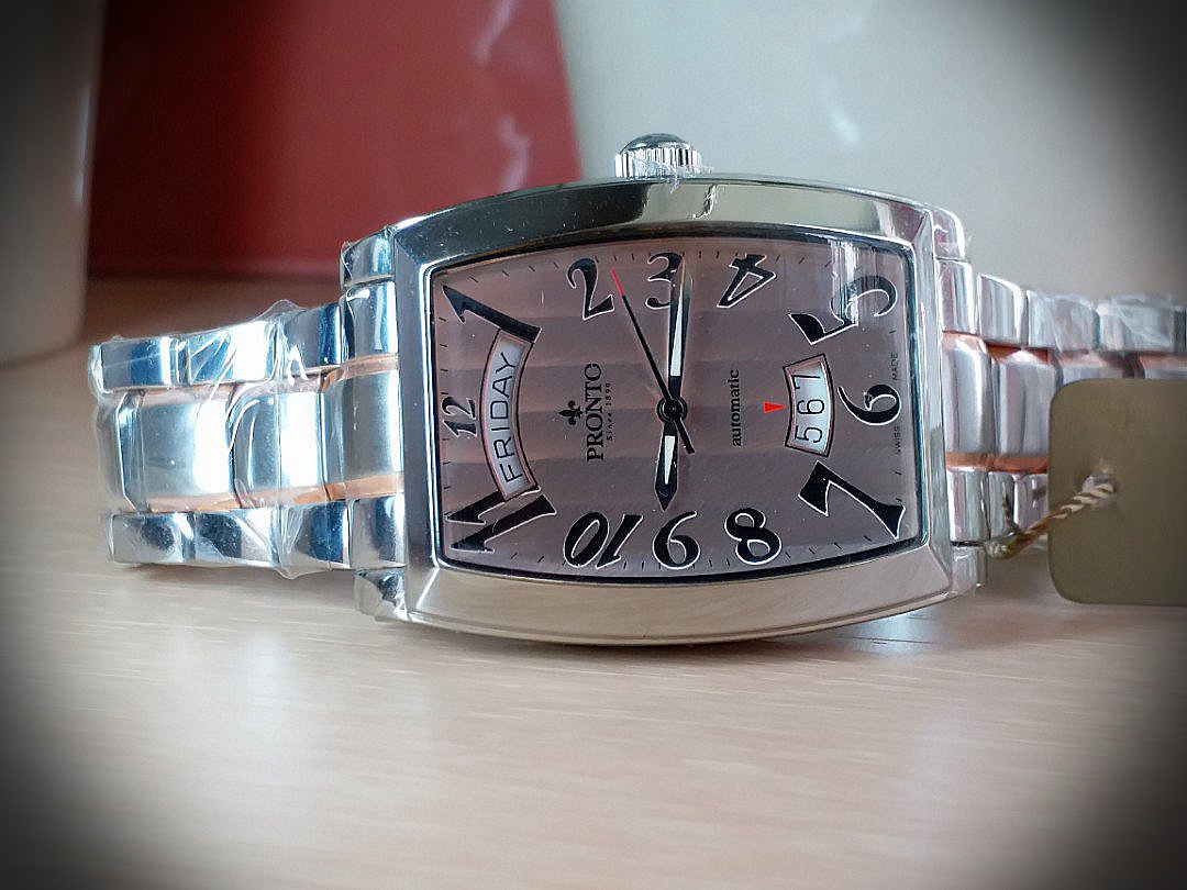 Pronto watch~ 百浪多~ 瑞士製 swiss made 。 舊裝百浪多手錶。 浪漫香檳色錶面，酒桶型設計 ，全自動機械錶，不需電池 ...