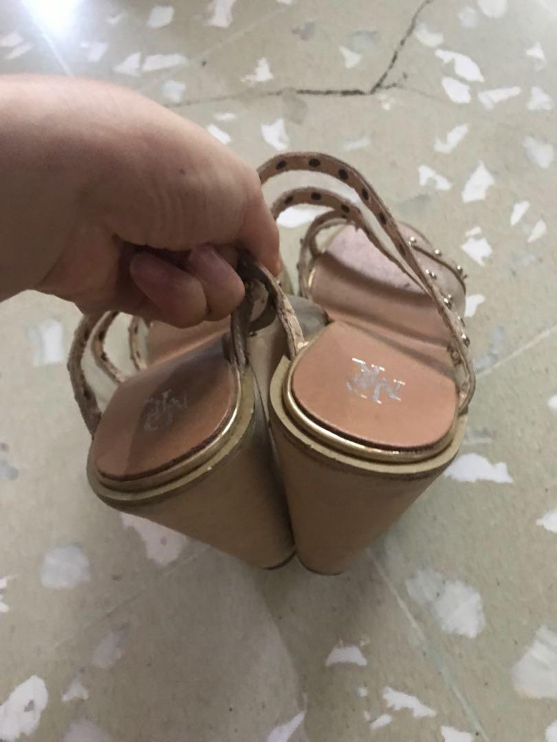 Dmk shoes, Fesyen Wanita, Sepatu di Carousell