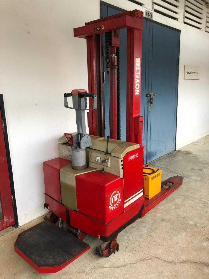Noveltek 1.5ton electric stacker, Everything Else on Carousell