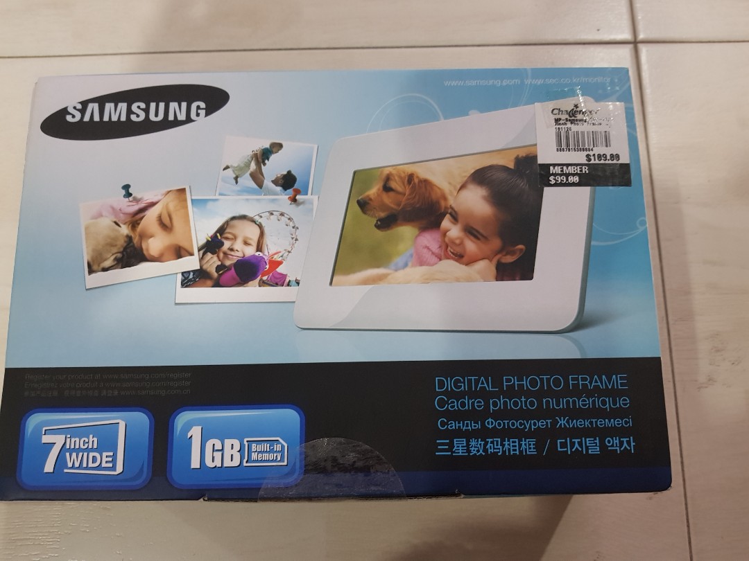 SAMSUNG Digital Photo Frame, Furniture & Home Living, Home Decor, Frames & Pictures on Carousell