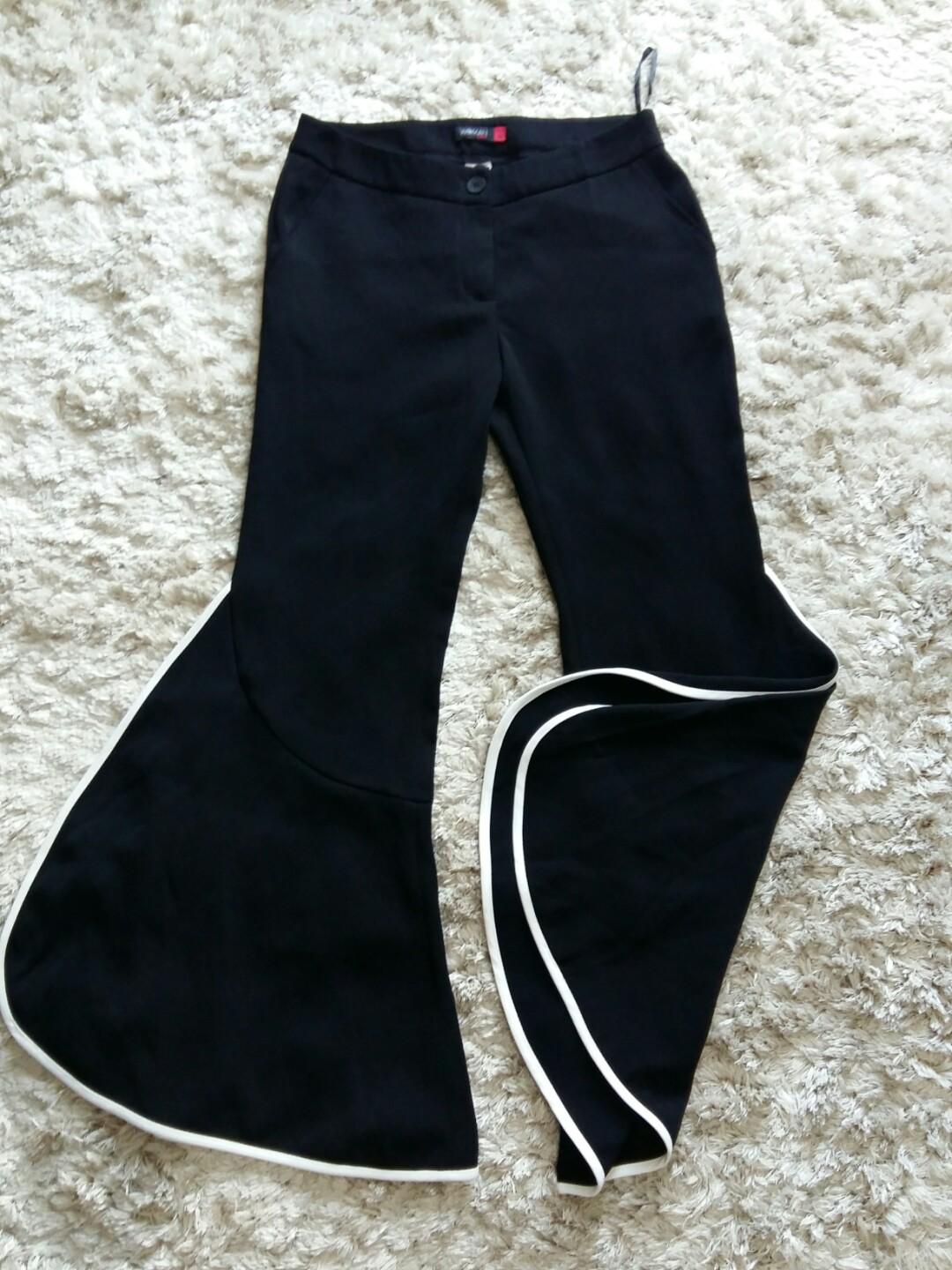 Slax, Women's Fashion, Bottoms, Other Bottoms on Carousell