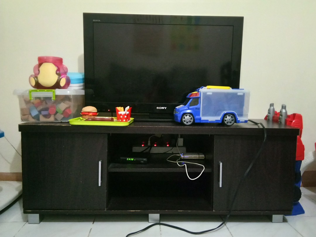 Sony tv with tv cabinet set, Babies & Kids, Baby Nursery & Kids ...