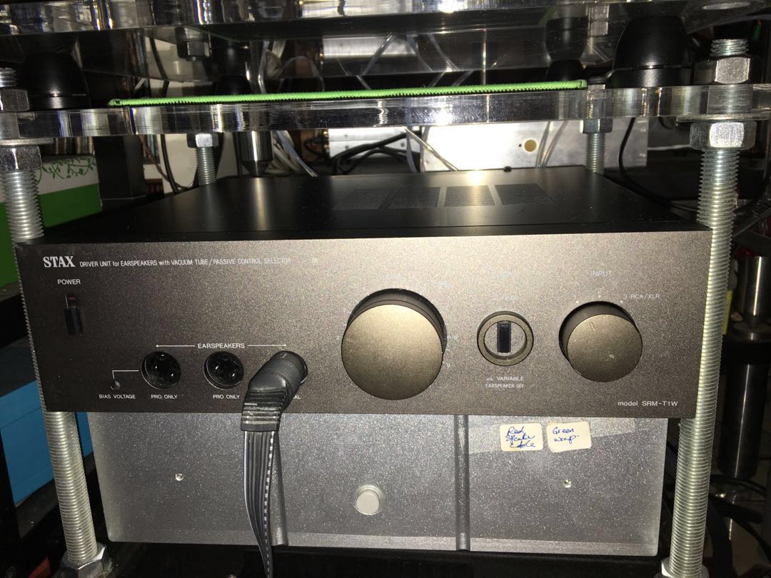 Stax SRM-T1 W tube preamp/ electrostatic amp