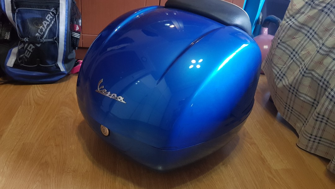 Vespa Rear Box with Rack, Motorcycles, Motorcycle Accessories on Carousell