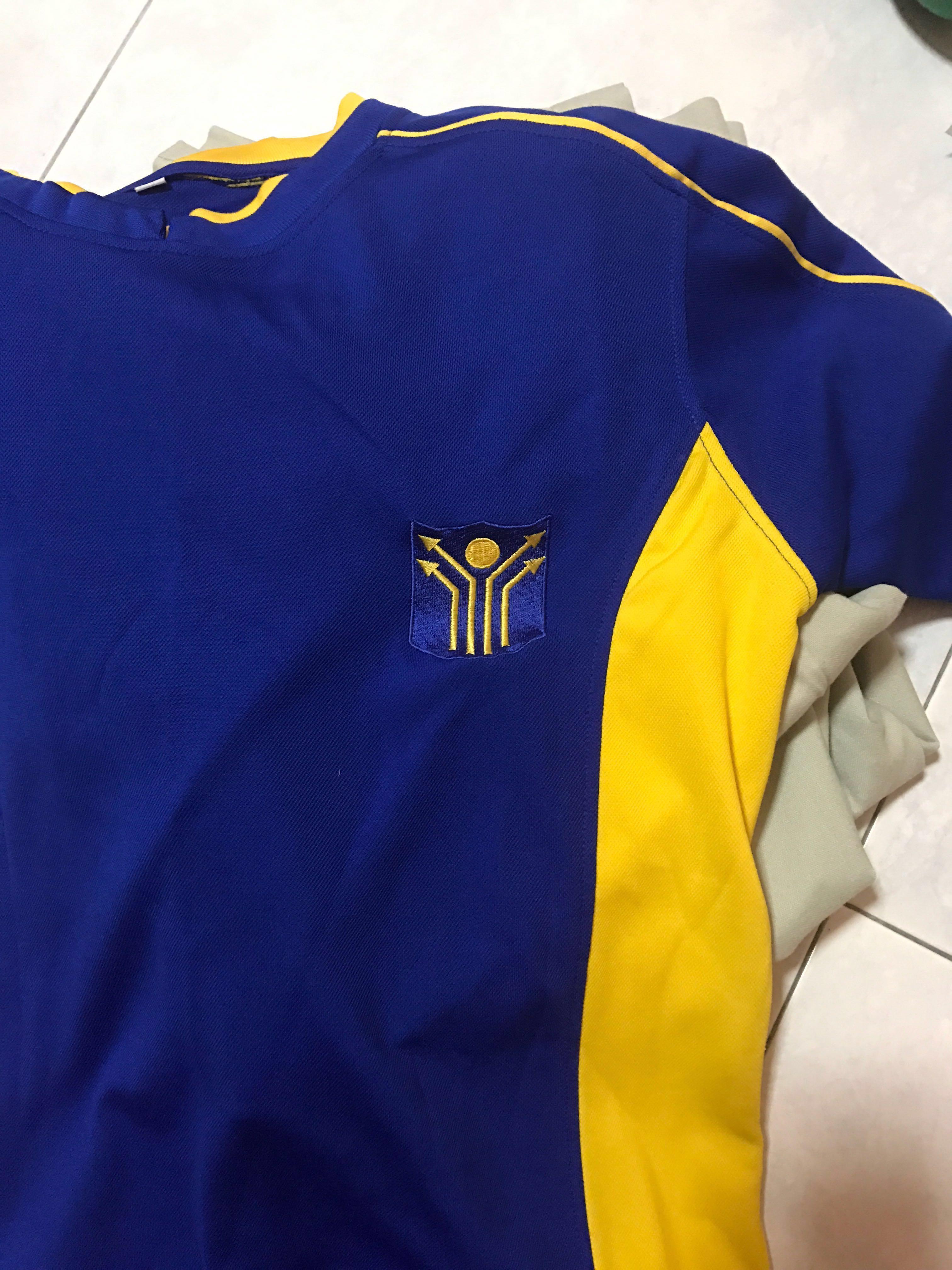 Yishun Town Uniform & PE shirts, Everything Else on Carousell