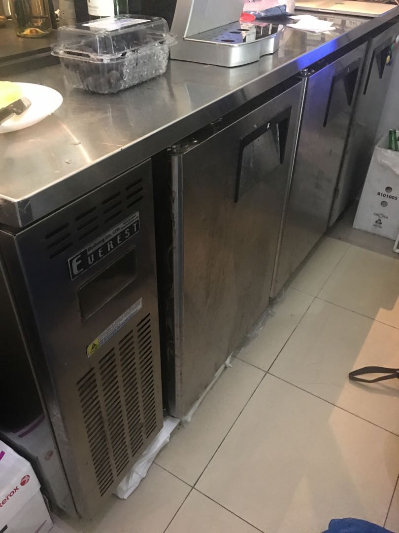 Bar counter chiller, Everything Else on Carousell