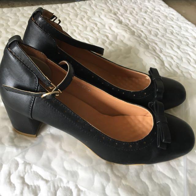 RTP48 MONDO Block Heels Pumps, Women's Fashion, Footwear, Heels on ...