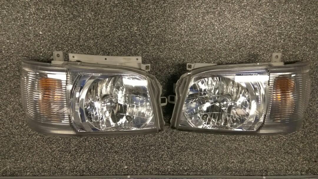 Toyota Hiace headlights (Original parts), Car Accessories, Electronics ...