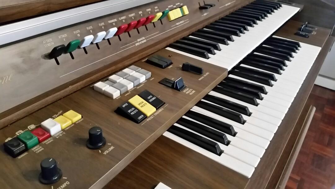 Yamaha B-55 Electone Organ, Hobbies & Toys, Music & Media, Musical ...