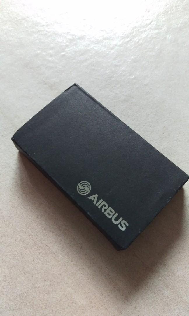 A330NEO First Metal Cut Key chain, Airbus, 興趣及遊戲, 收藏品及紀念品, 明星周邊 - Carousell