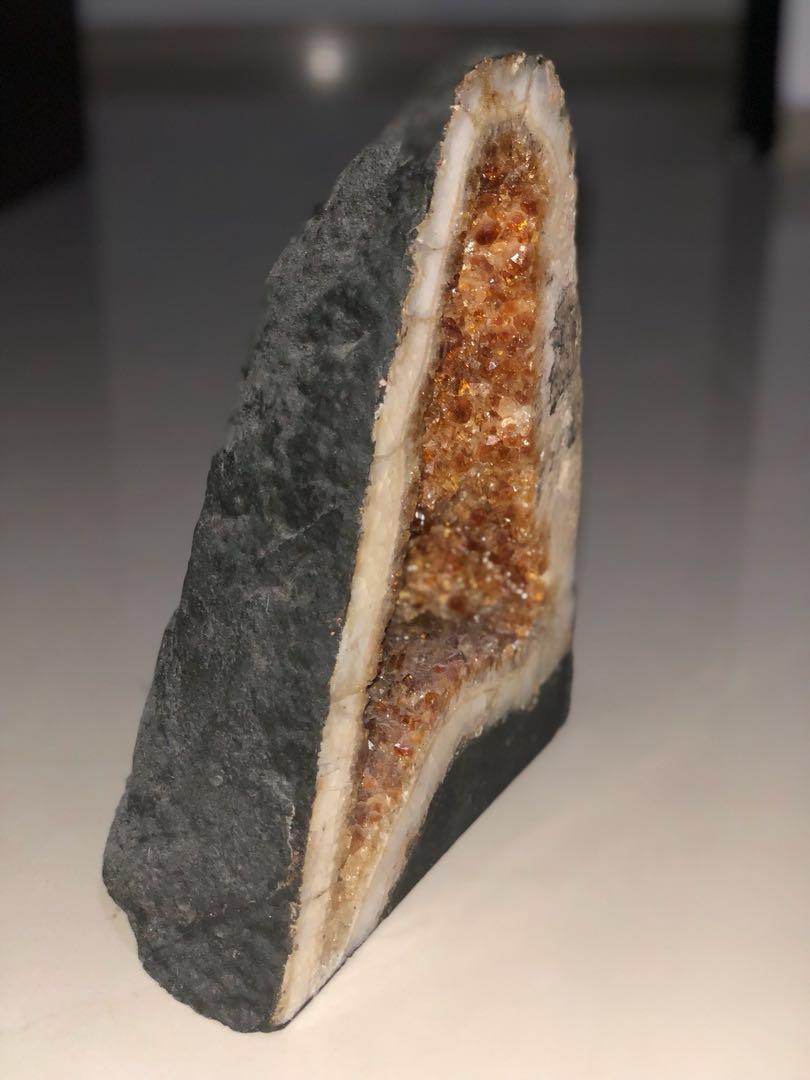 Rare Yellow Crystal Cave, Women's Fashion, Jewelry & Organisers ...