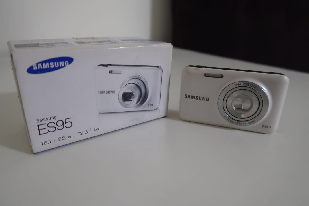 Samsung ES95, Photography, Cameras on Carousell