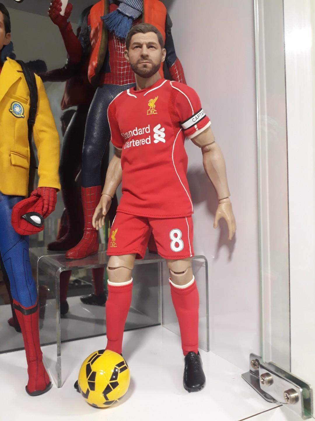 1/6th scaled Football Figure of Steven Gerrard in Liverpool home strip ...