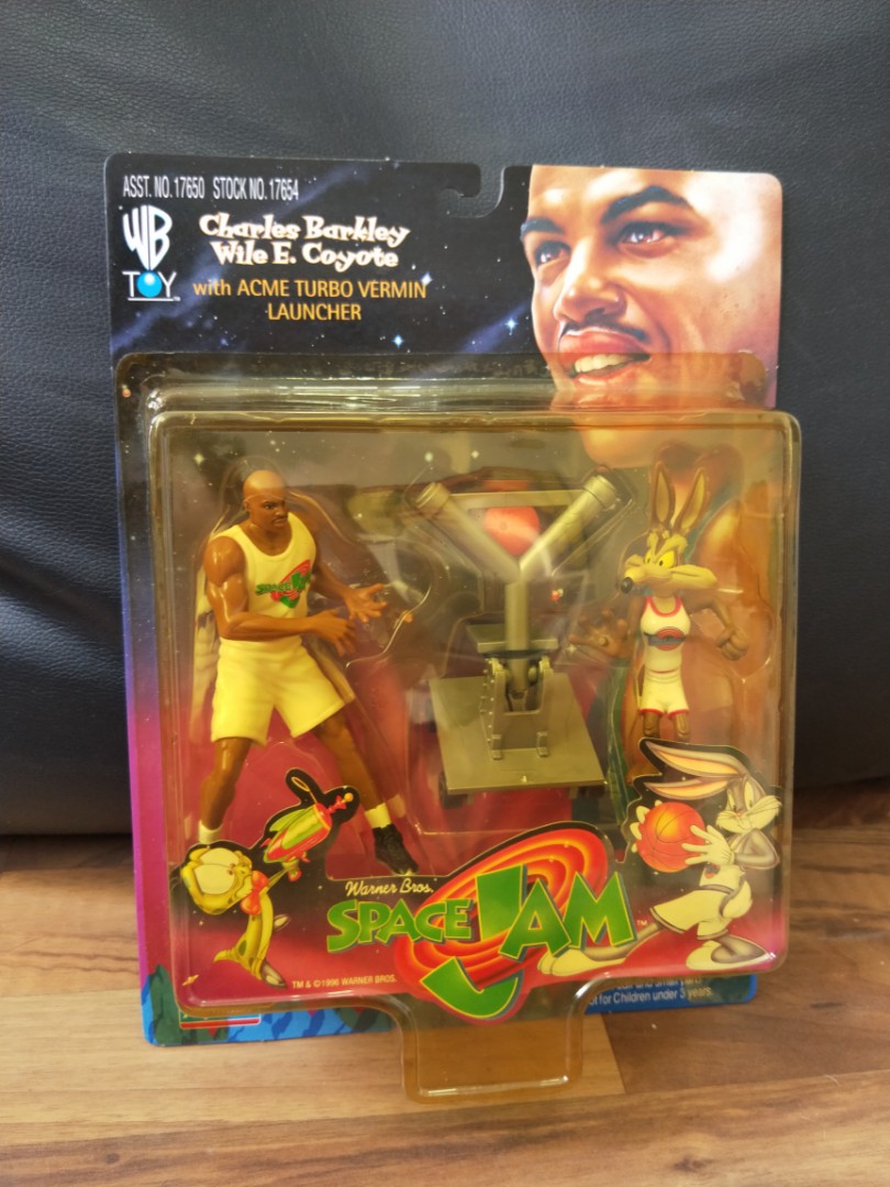 Vintage Space Jam - Charles Barkley & E.Coyote, Hobbies & Toys, Toys ...