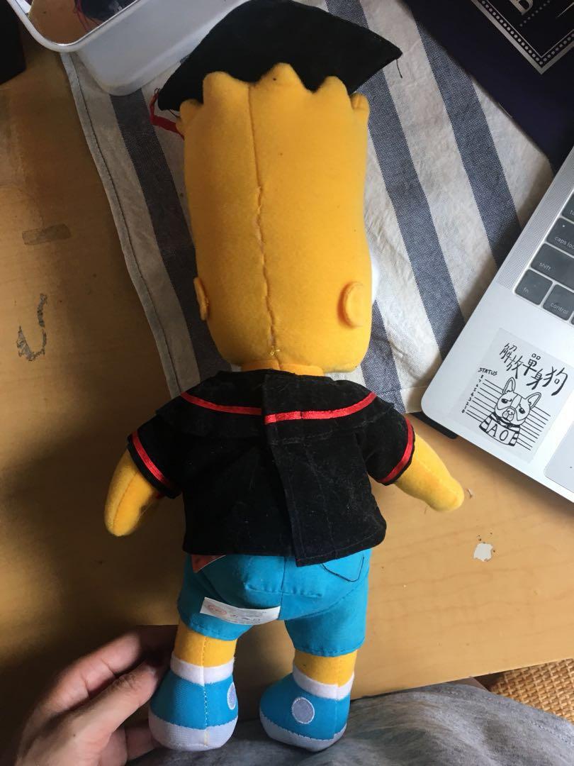 畢業公仔 Simpson graduation doll, 興趣及遊戲, 玩具 & 遊戲類 - Carousell