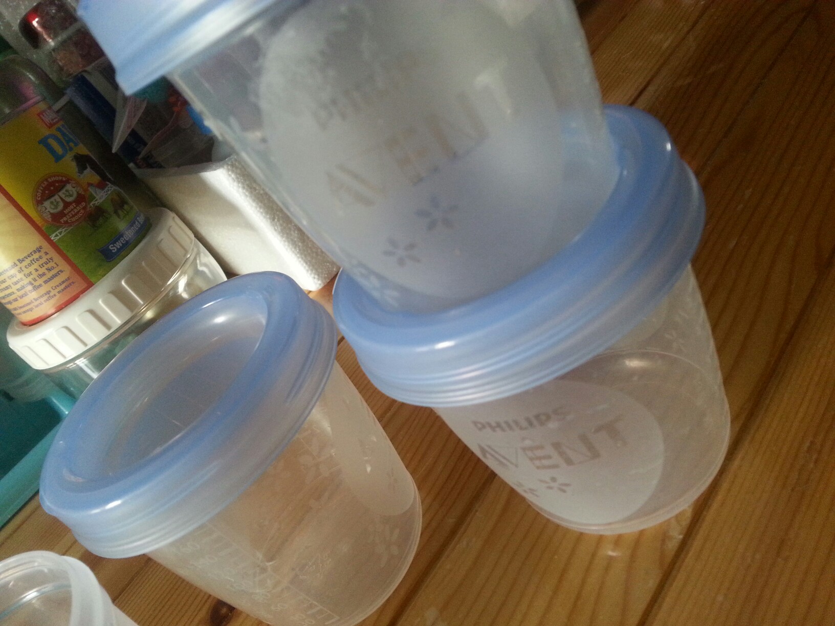 Milk storage containers with the scale and identifying, Babies & Kids ...