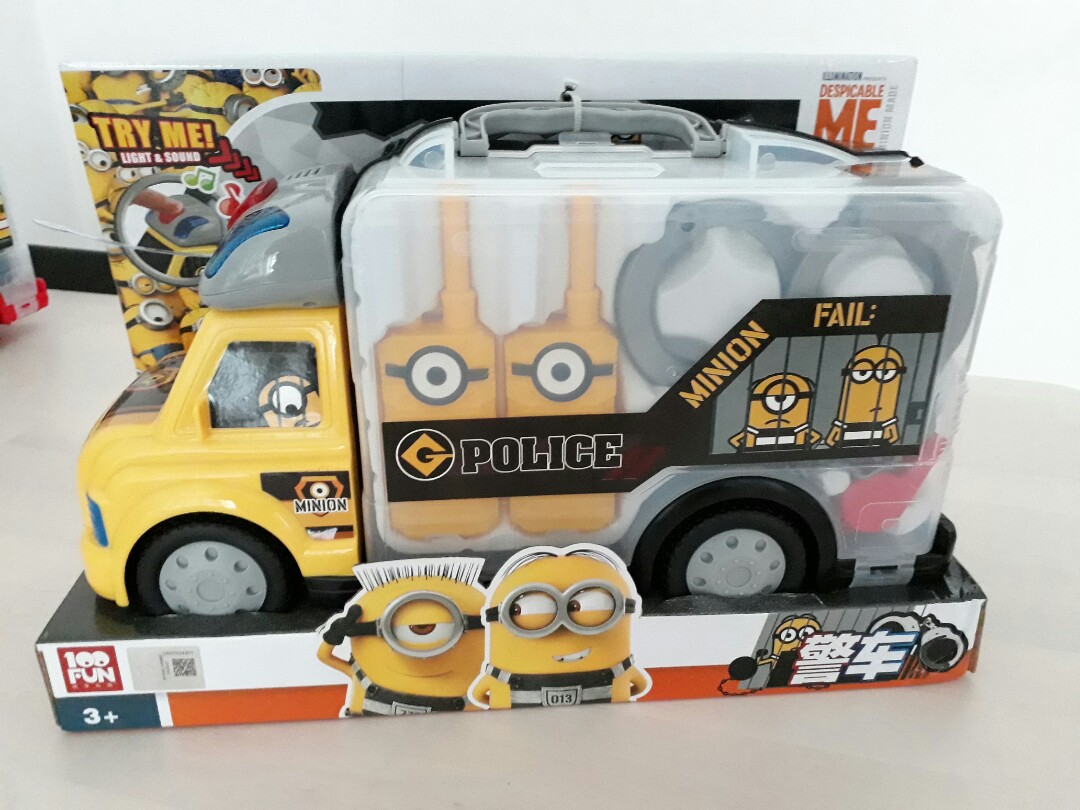 Minion Police Set, Hobbies & Toys, Toys & Games on Carousell