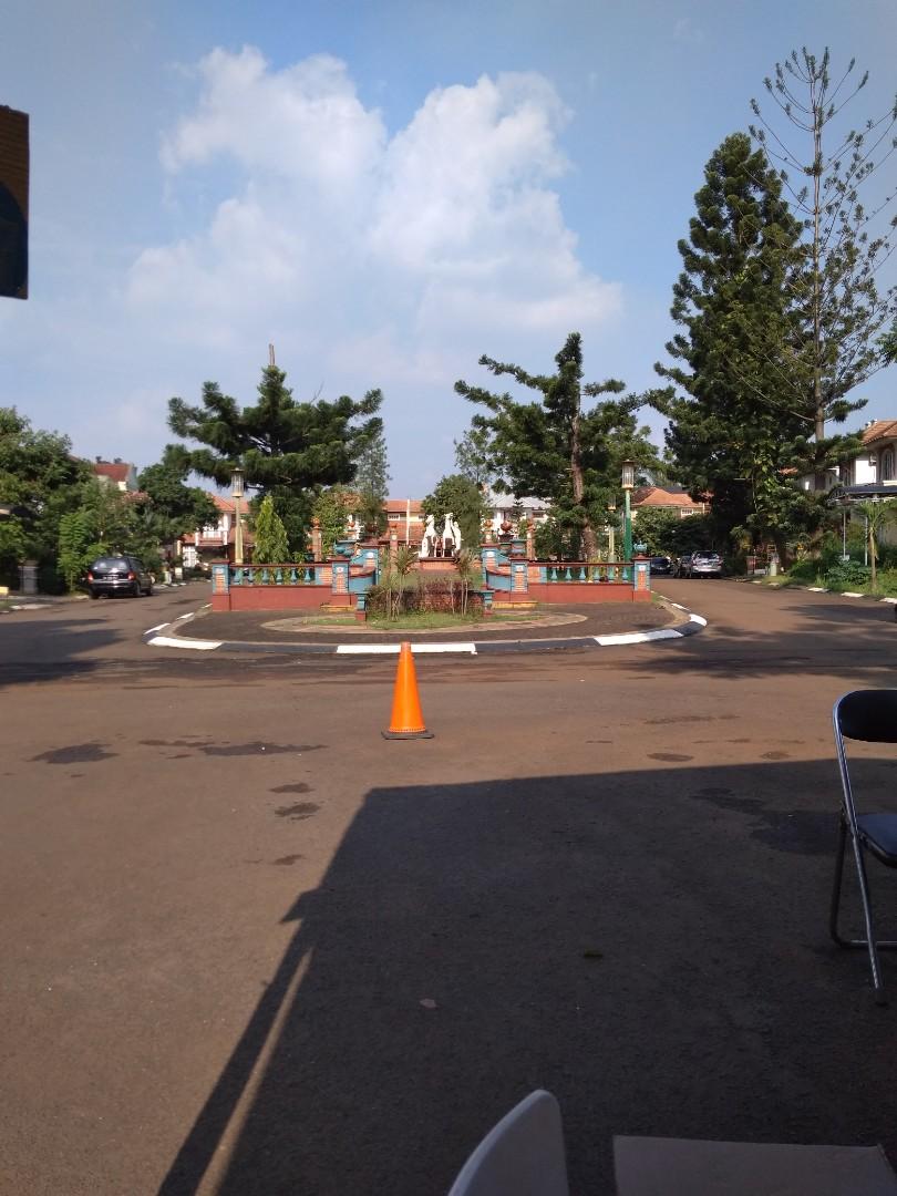 Telaga Golf Sawangan Depok Nuansa Belanda, Properti, Dijual di Carousell