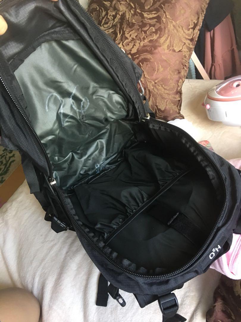 Tundra, Men's Fashion, Bags, Backpacks on Carousell