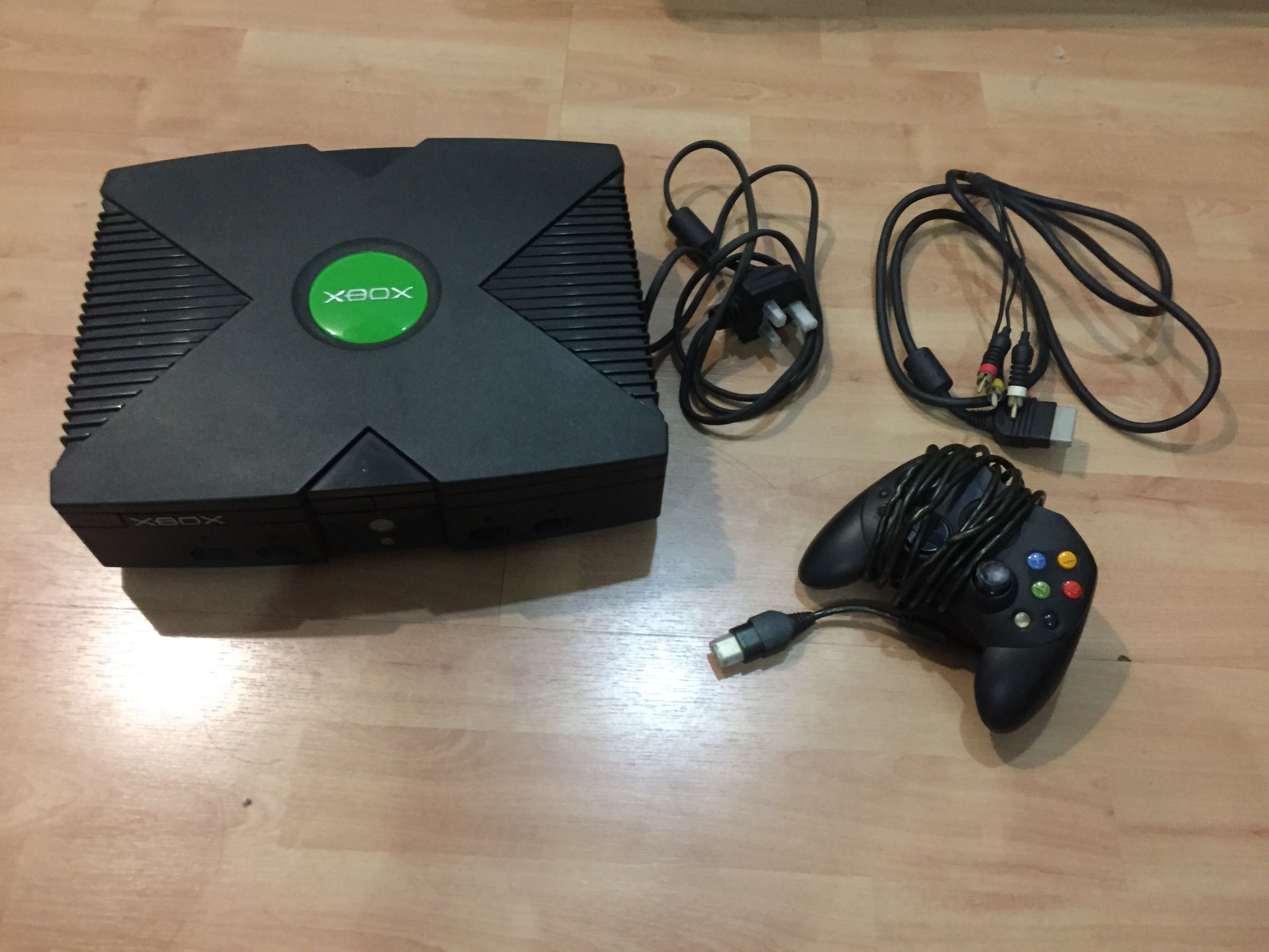 Used first gen XBOX, Video Gaming, Video Game Consoles, Xbox on Carousell