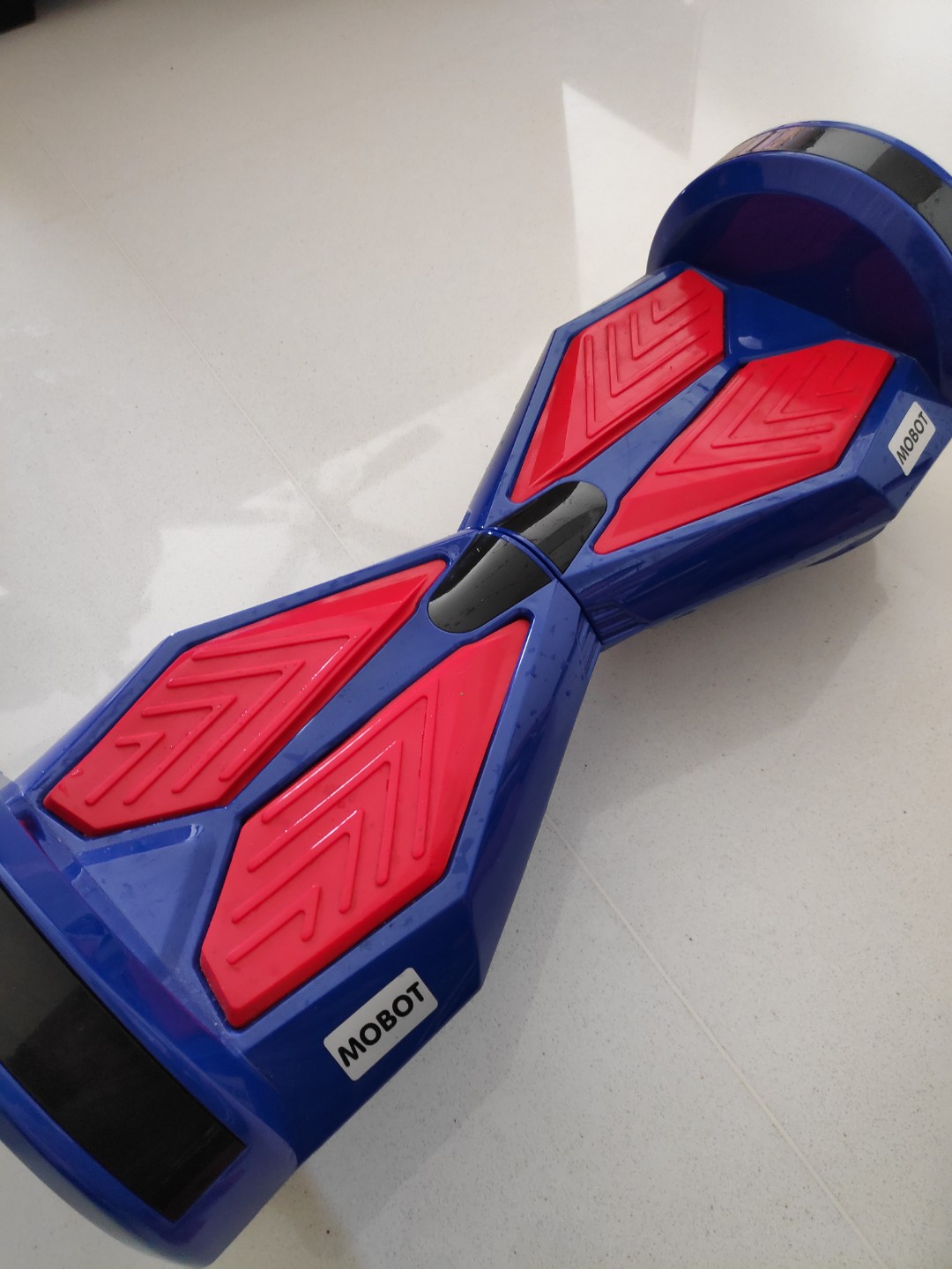 Mobot hoverboard, Sports Equipment, PMDs, E-Scooters & E-Bikes ...