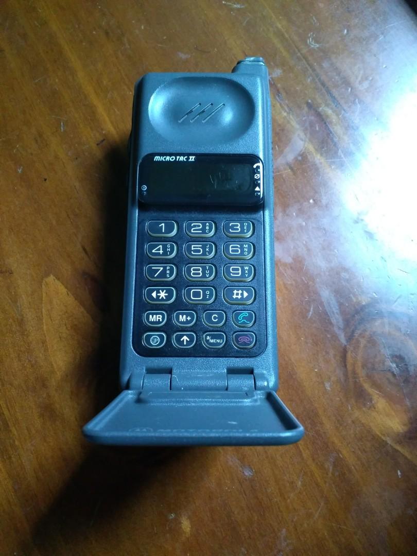 Motorola MicroTAC II vintage mobile phone, Mobile Phones & Gadgets ...