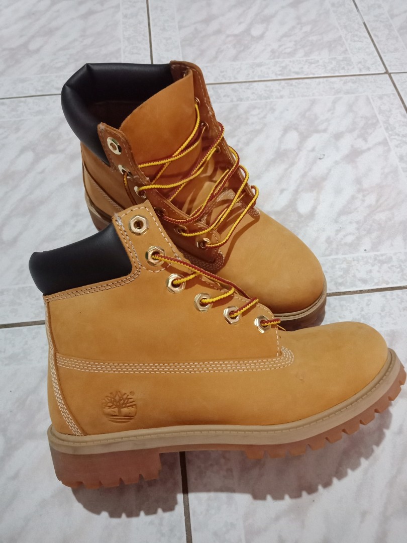 Original Timberland Boots, Women's Fashion, Footwear, Boots on Carousell