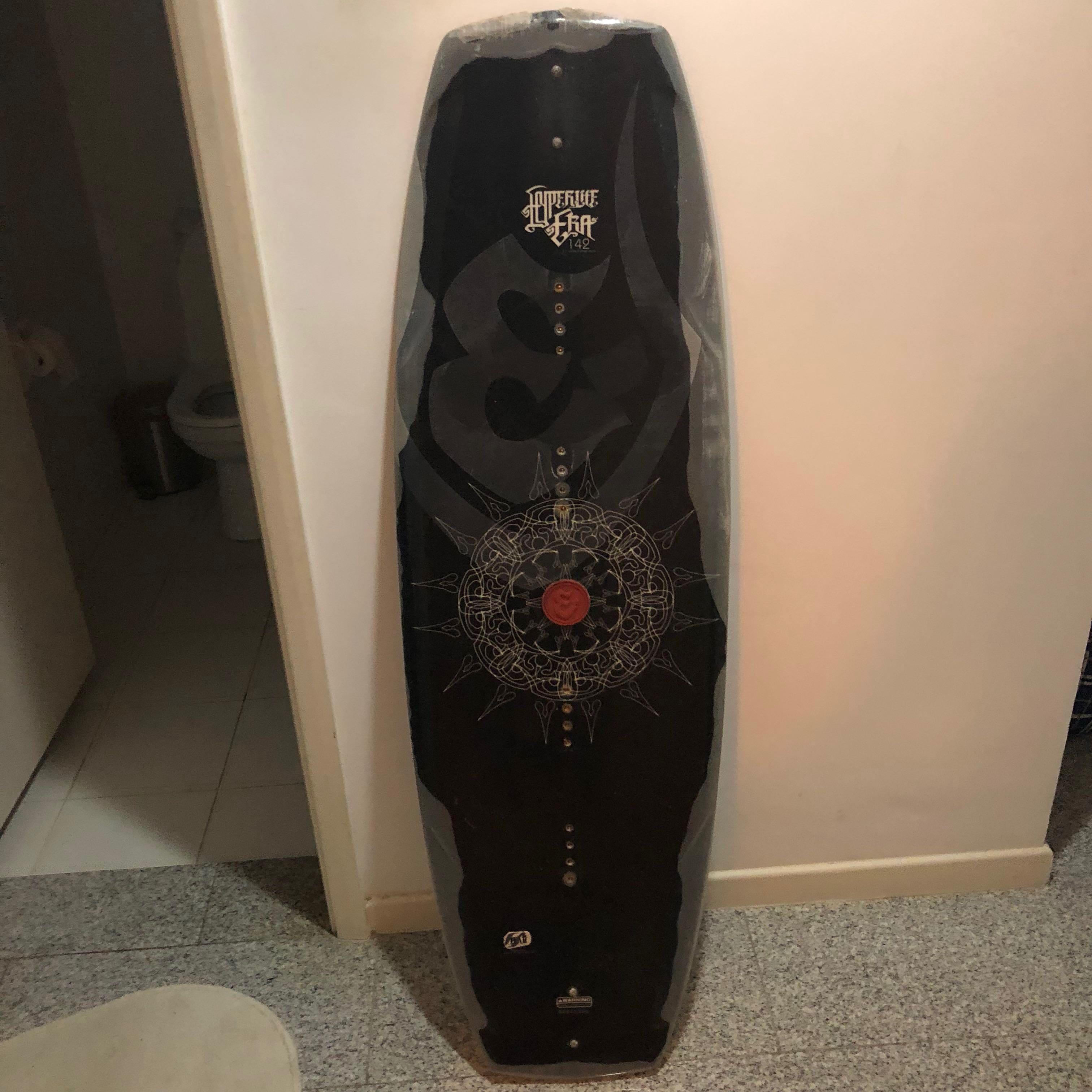 Rare HyperLite Era 142, Sports Equipment, Sports & Games, Billiards ...