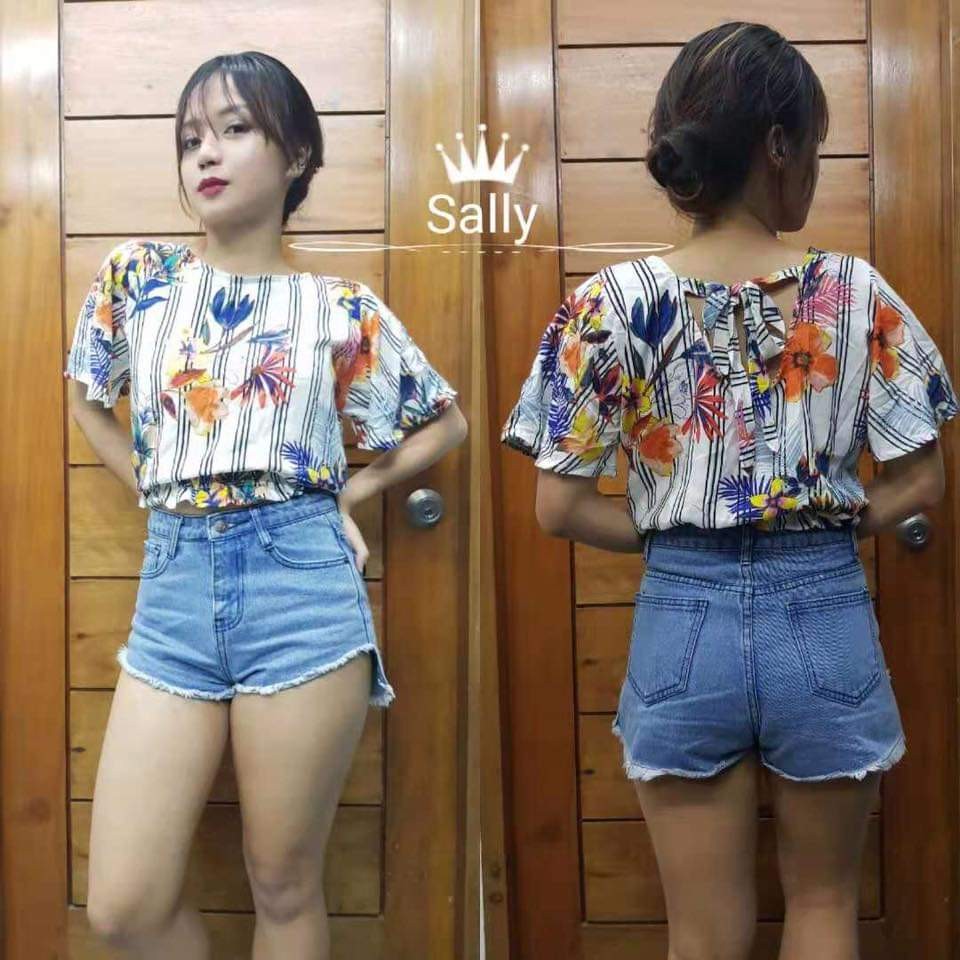 SALLY TOP, Women's Fashion, Tops, Others Tops on Carousell