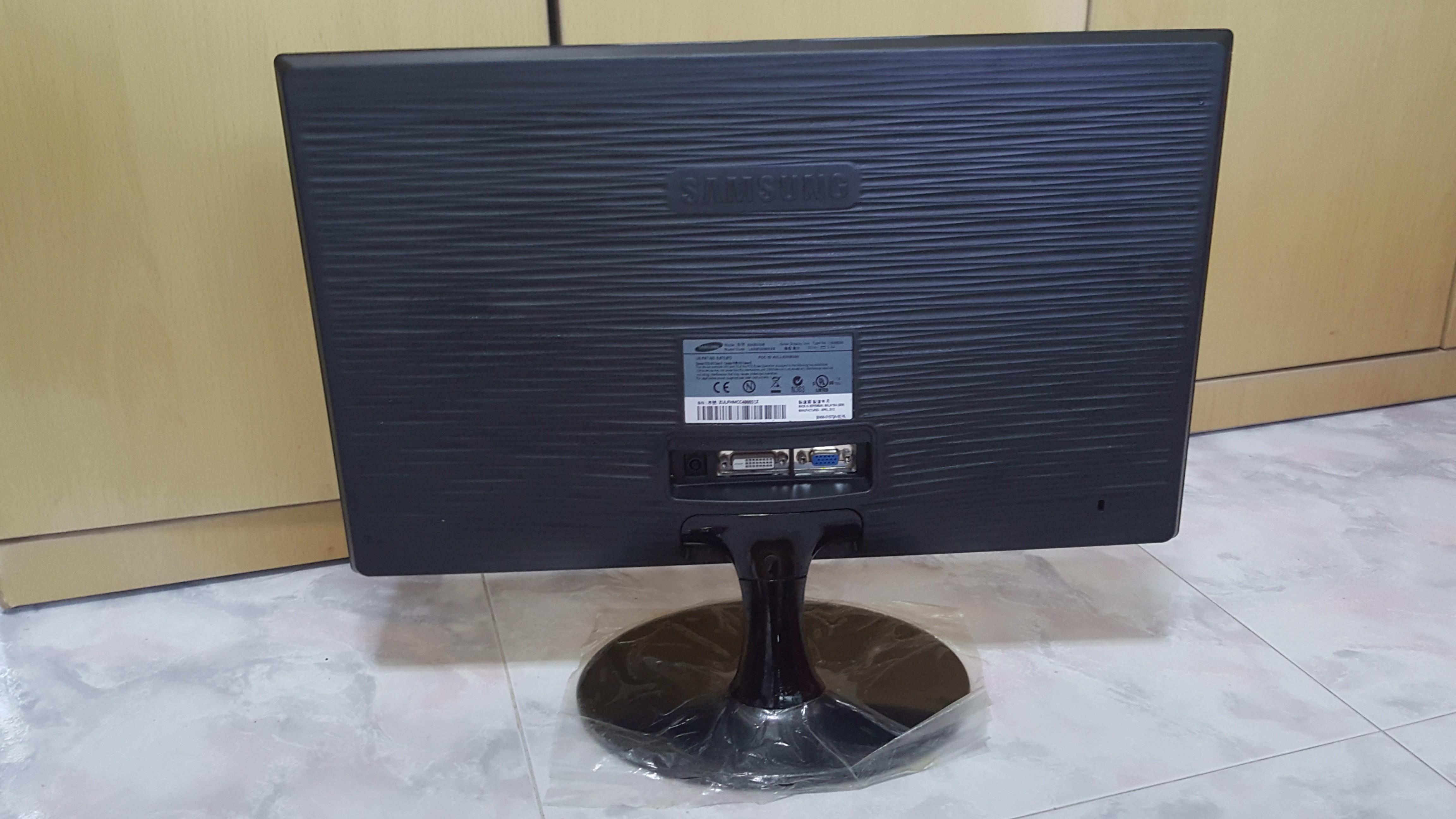 Samsung 20" LED Monitor S20B300B, Computers & Tech, Parts & Accessories ...