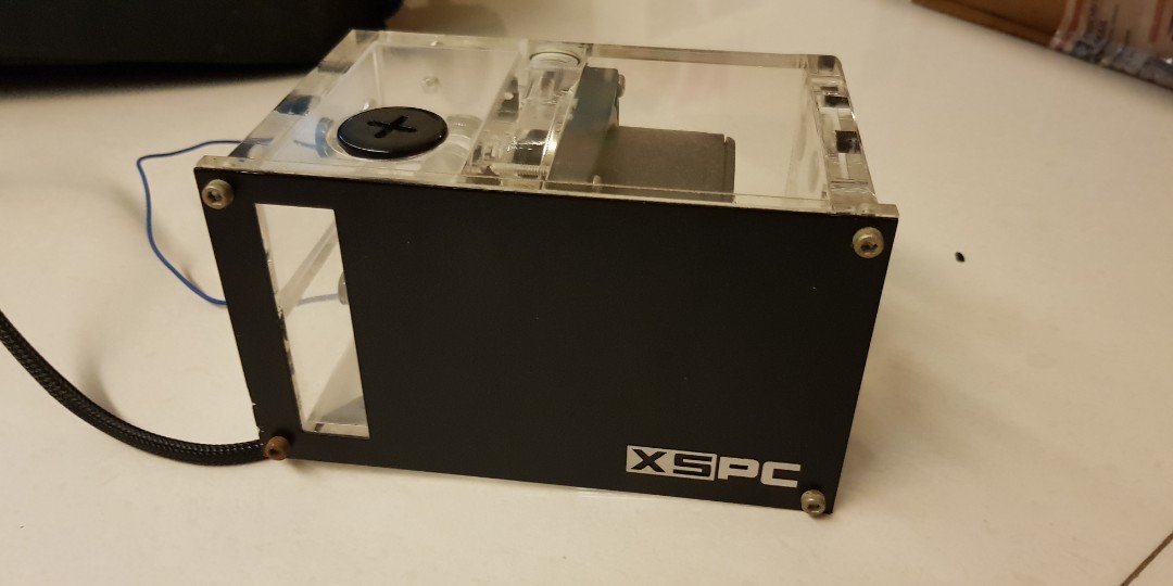 XSPC reservoir and mcp 655 pump, Computers & Tech, Parts & Accessories ...