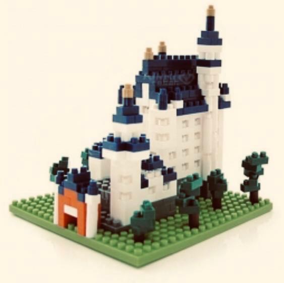 Kawada Nanoblock NBH-010 Schloss Neuschwanstein, Hobbies & Toys, Toys & Games on Carousell