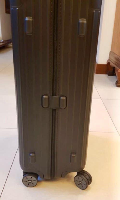 Rimowa Salsa Deluxe E Tag Luagge in Matte black, Luxury, Bags & Wallets ...