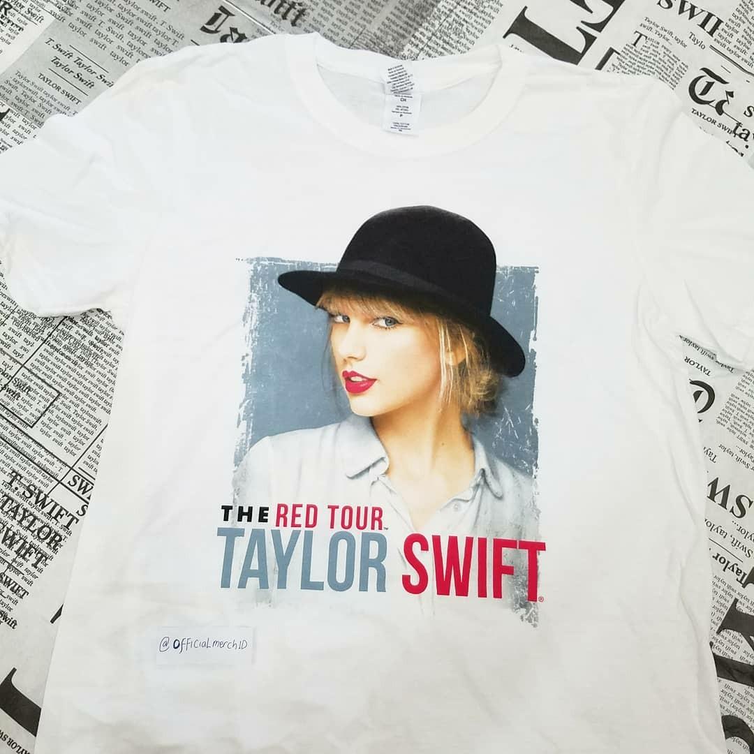TAYLOR SWIFT RED TOUR WHITE TSHIRT ORIGINAL, Fesyen Wanita, Pakaian ...
