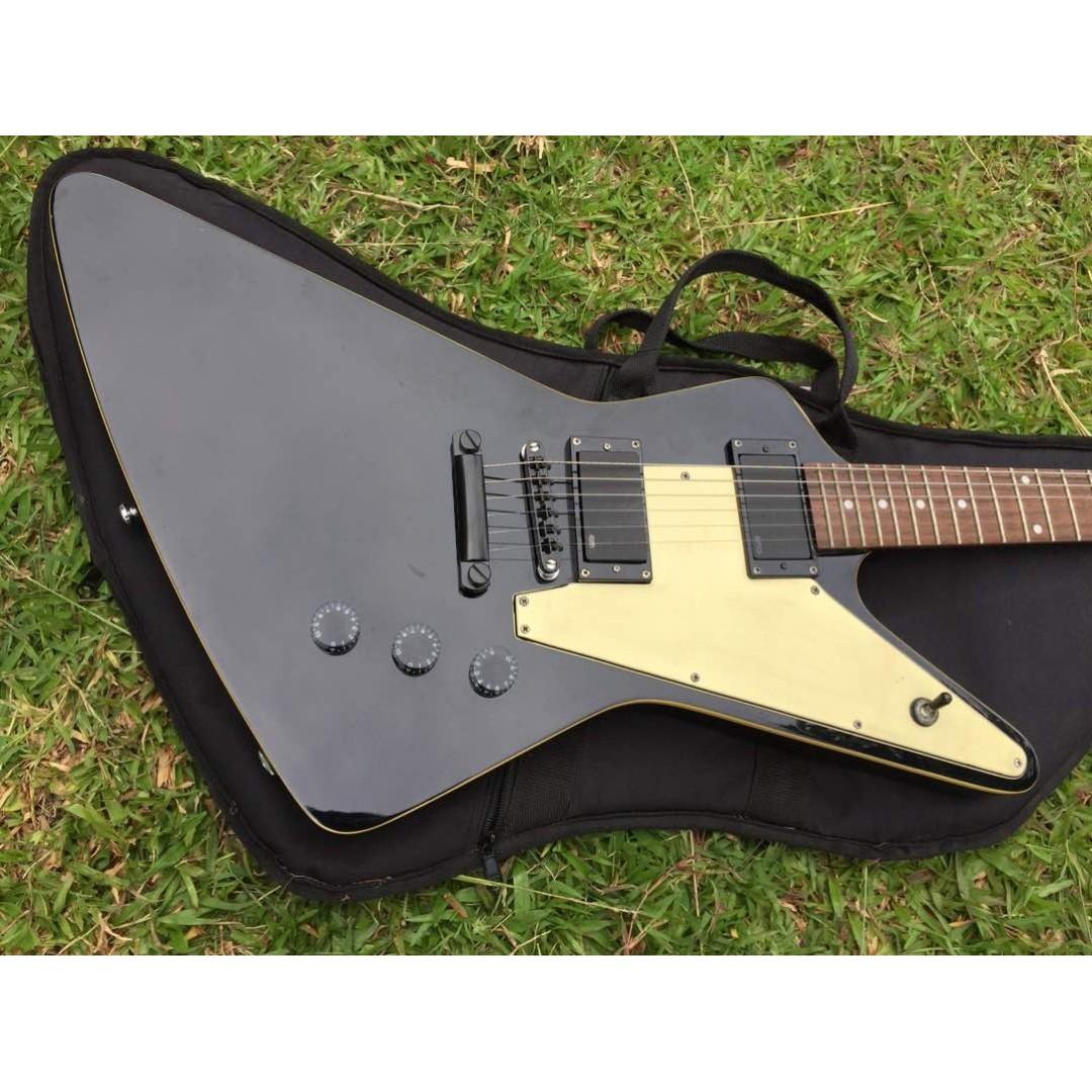 hamer standard explorer with emg, Hobbies & Toys, Music & Media ...