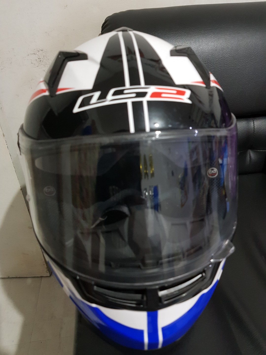 Helmet LS2 and LEV3, Motorbikes on Carousell