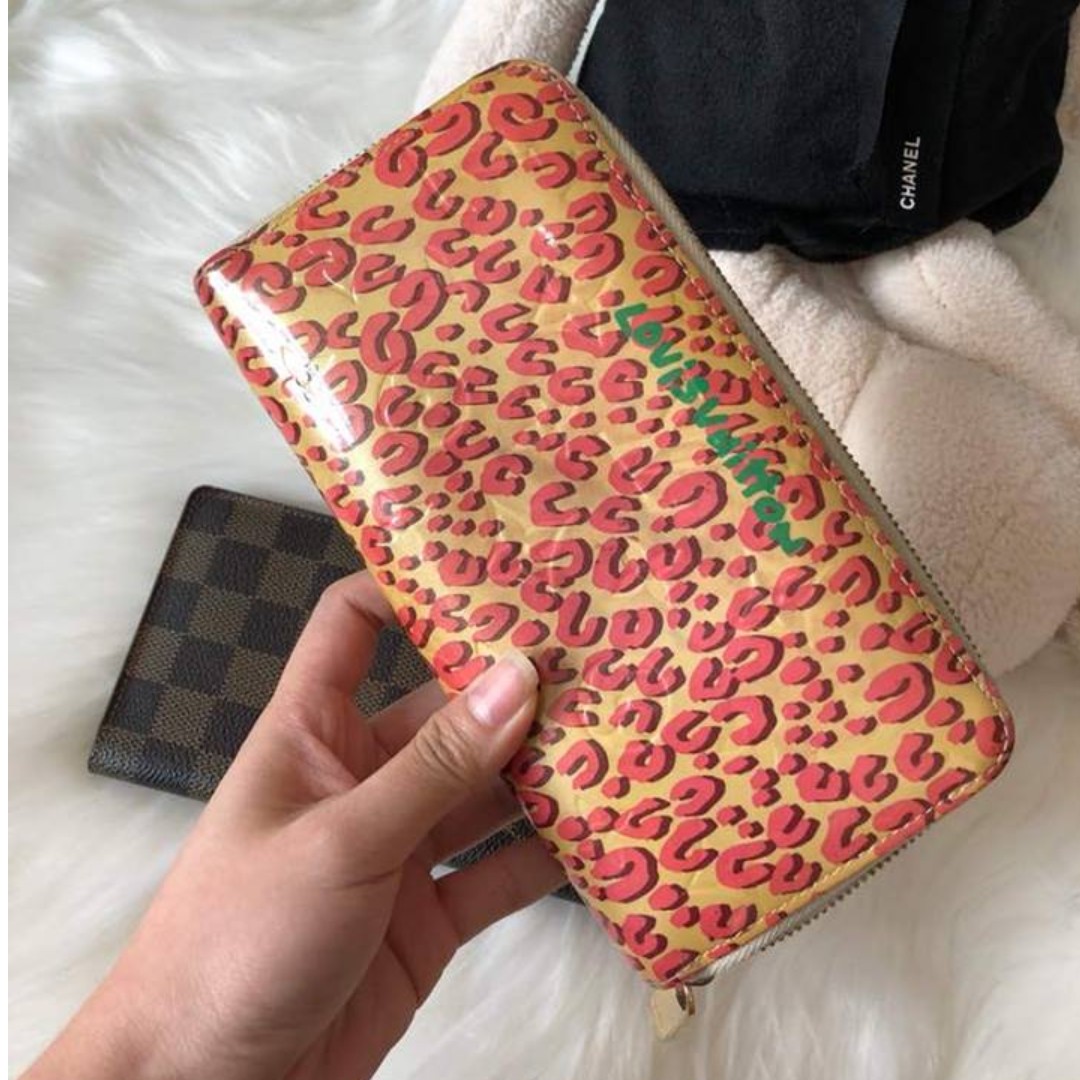 Limited Edition Louis Vuitton Tanxpink Stephen Spouse Zippy Pink ...