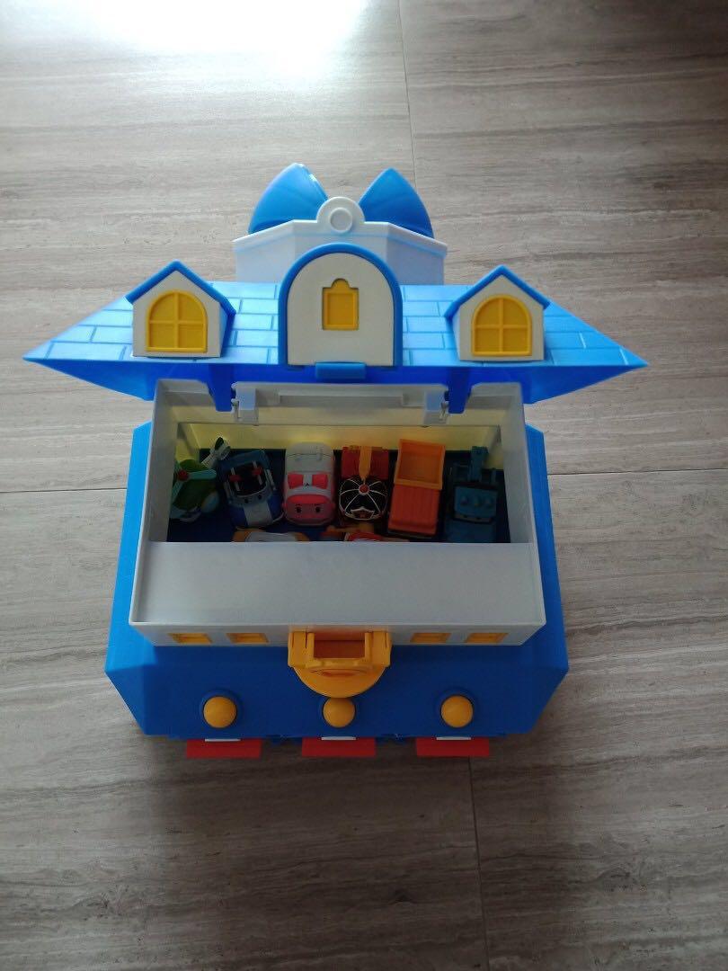 Pre-loved POLI Robocar House with Characters, Hobbies & Toys, Toys ...
