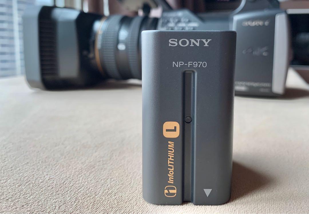 Rarely-used Pro 4K Camera Sony FDR-AX1E in perfect condition ...