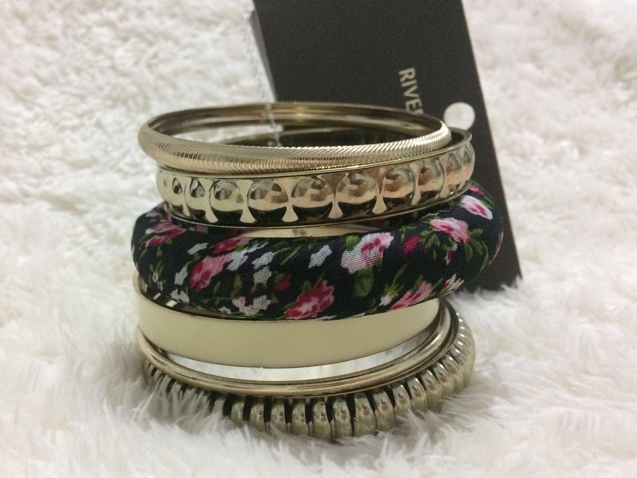 RIVER ISLAND Bangles (6 pieces), Women's Fashion, Jewelry & Organizers, Bracelets on Carousell