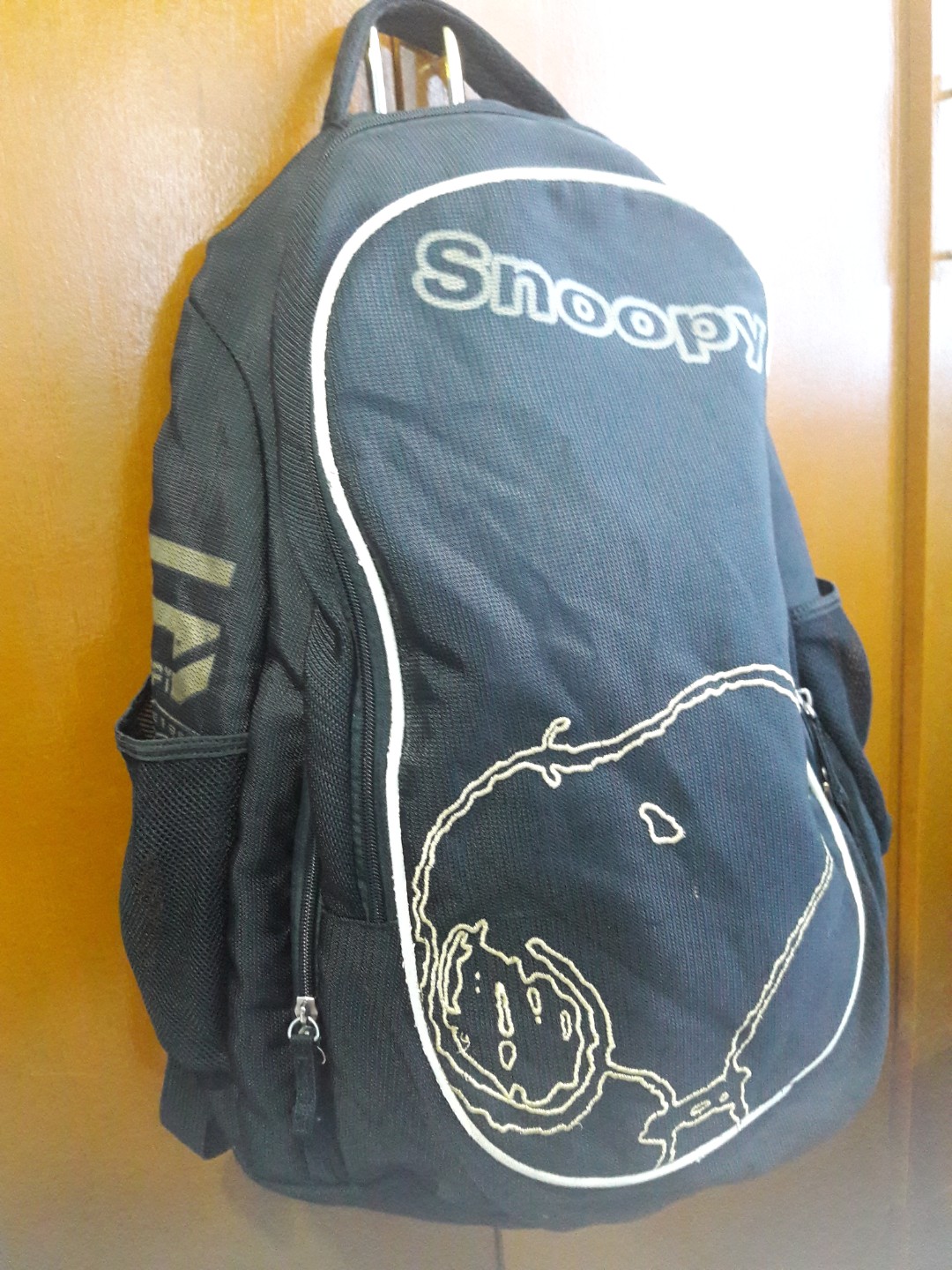 Pre-loved Original Snoopy Backpack, Women's Fashion, Bags & Wallets ...