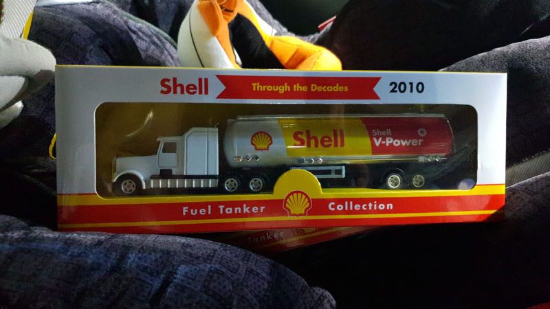 Shell Fuel Tanker, Toys & Games, Bricks & Figurines on Carousell