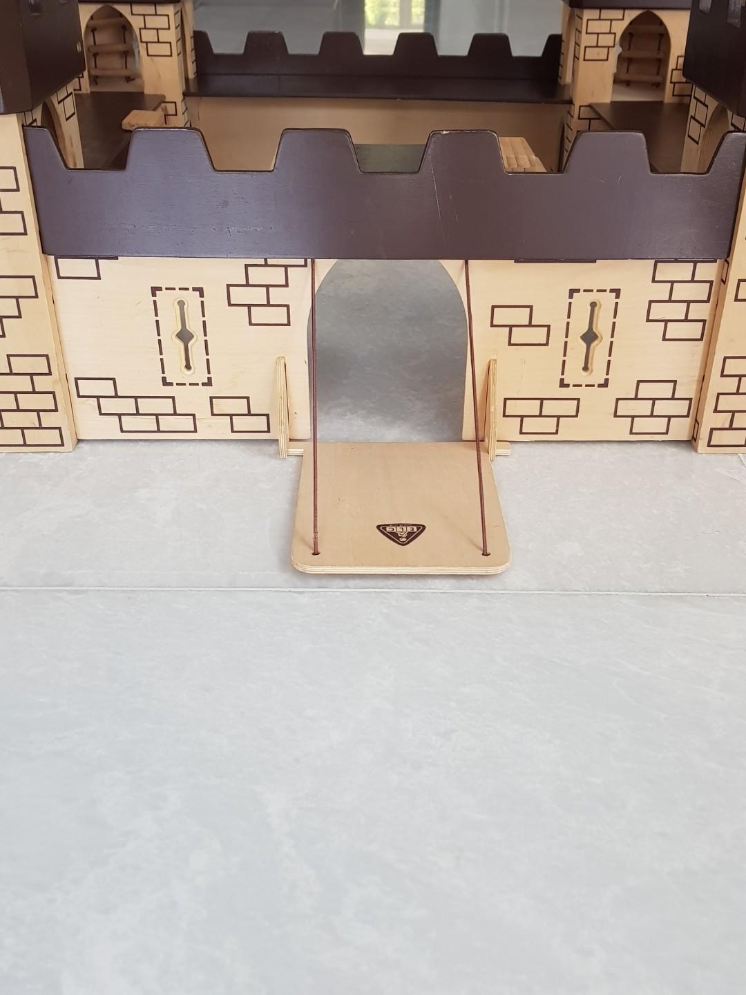 Wooden castle ELC, Hobbies & Toys, Toys & Games on Carousell