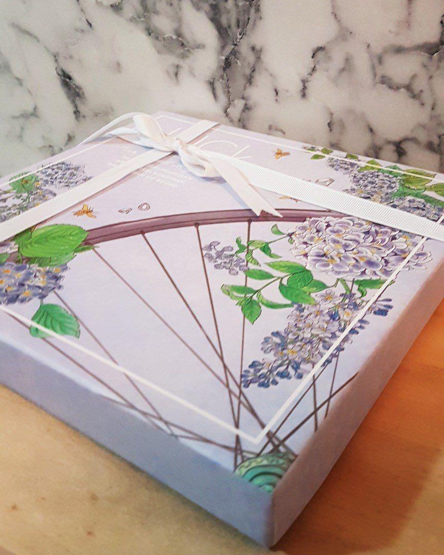 Royal Square Duck Scarf in Ash Blue, Women's Fashion, Watches ...