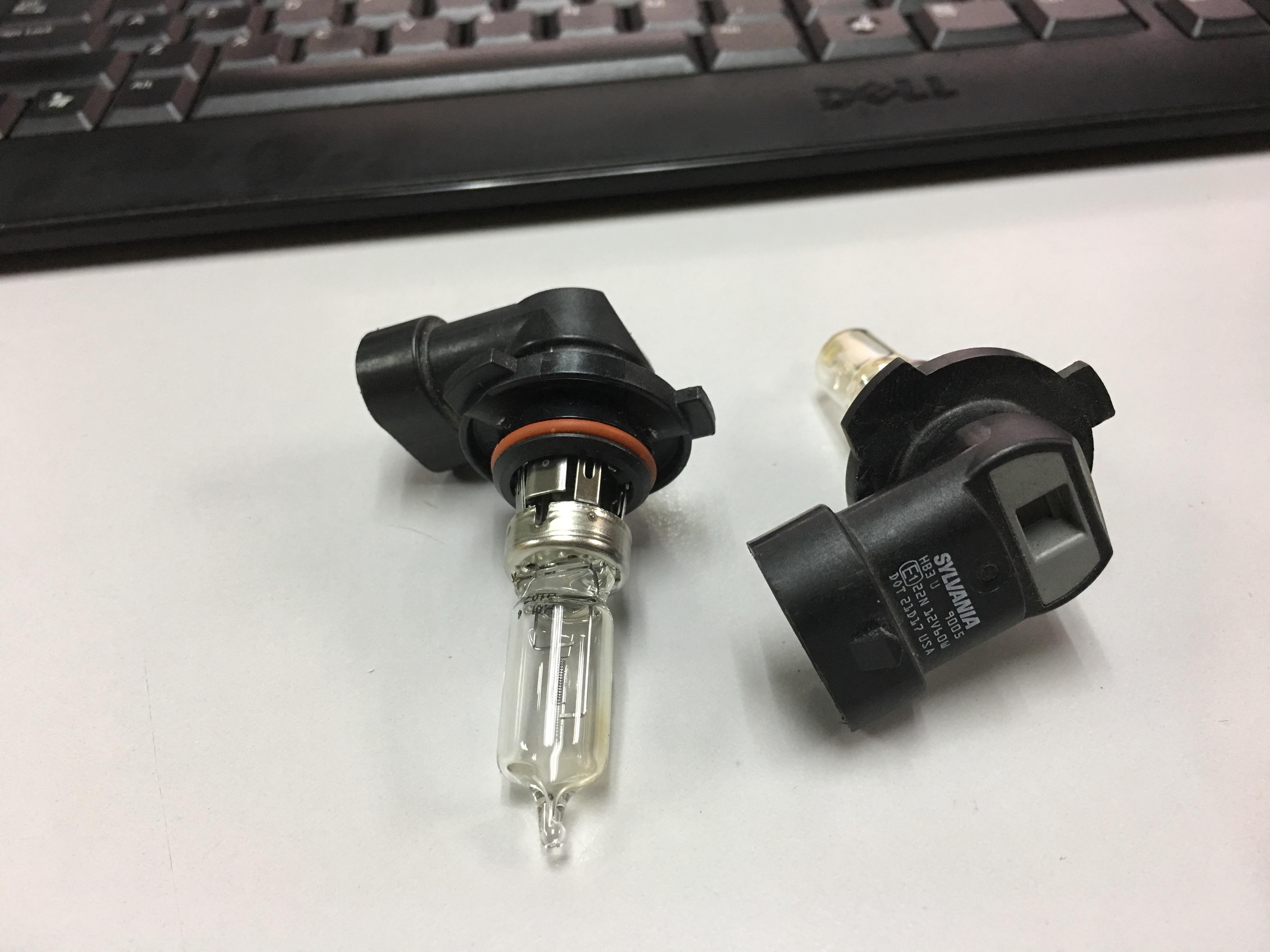 SYLVANIA 9005 Myvi Headlight Bulb, Auto Accessories on Carousell