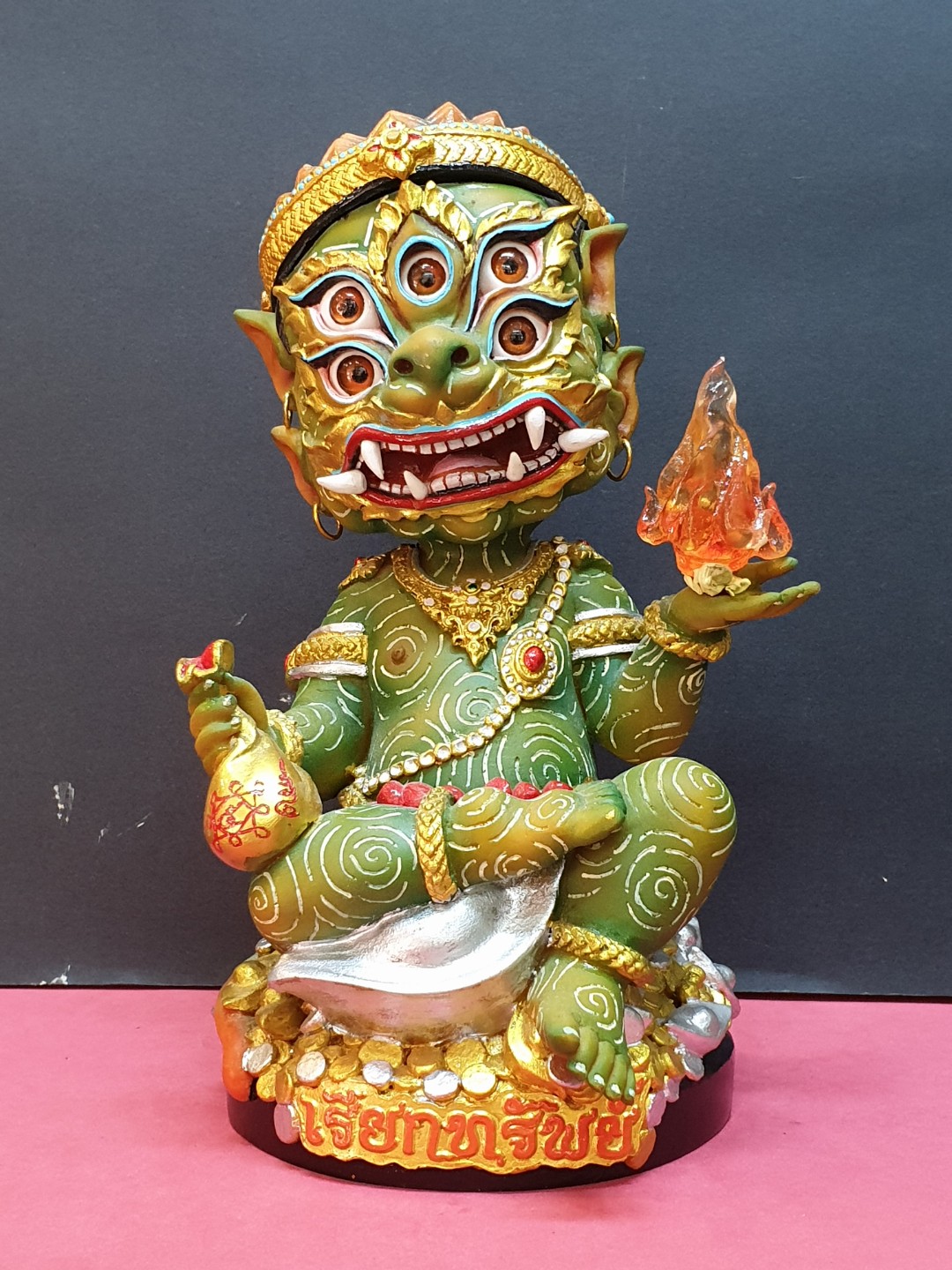 Sihuhata Thai Bucha, Hobbies & Toys, Memorabilia & Collectibles ...