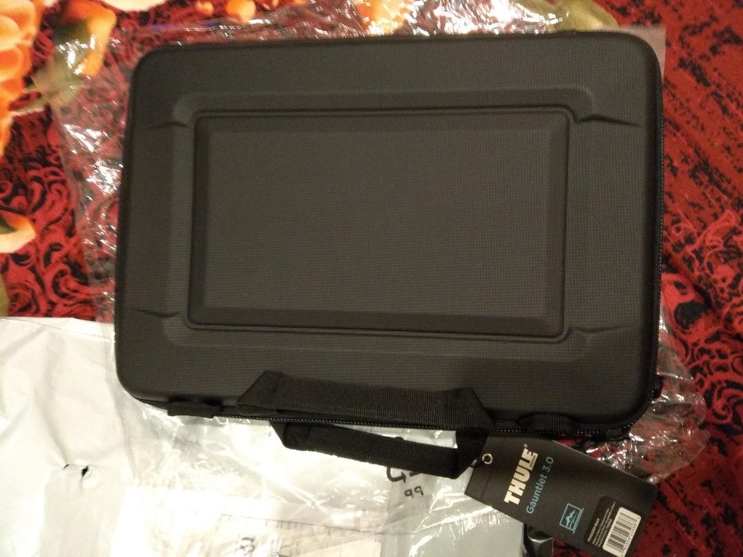 Thule Gauntlet 15inch Authentic Brand New laptop case, Computers & Tech ...