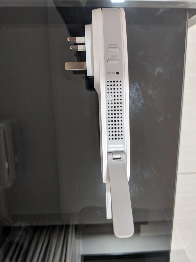 TP Link Wi-Fi Range Extender AC 1200, Computers & Tech, Parts ...